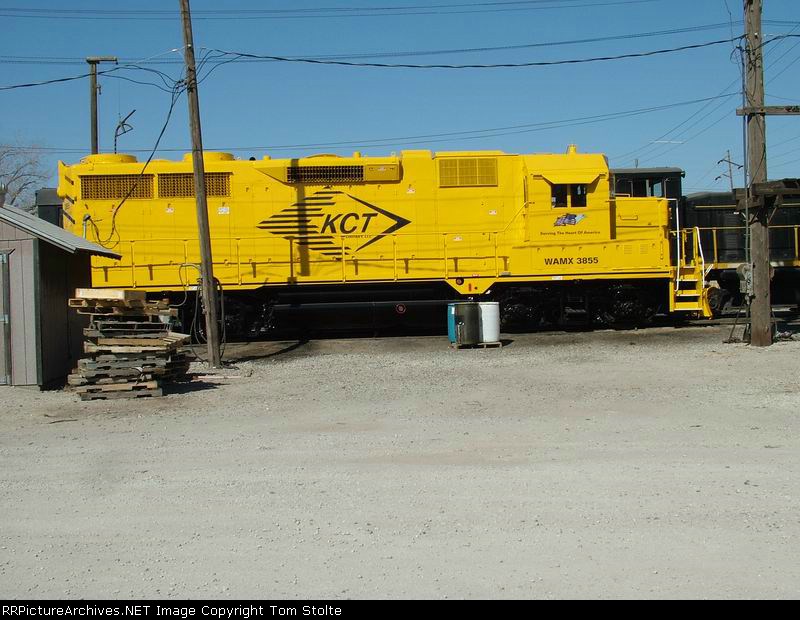WAMX 3855 in Mill Street yard